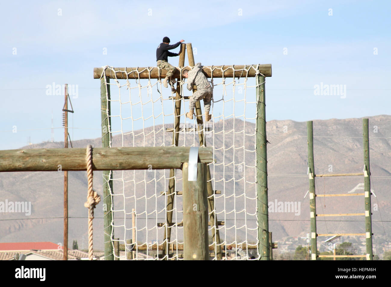 Cargo net obstacle course hi-res stock photography and images - Alamy