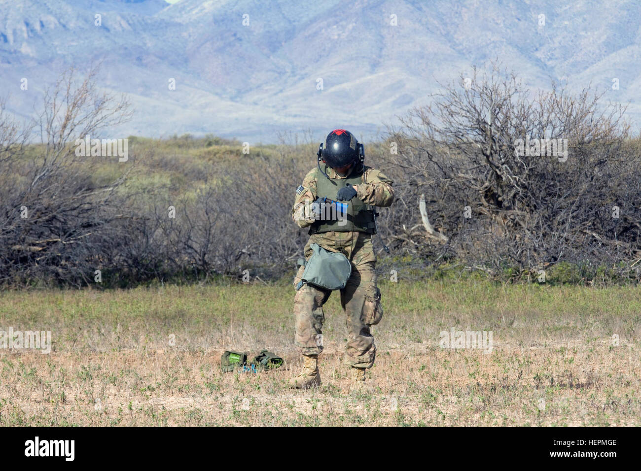 Soldier from artillery crew hi-res stock photography and images - Alamy
