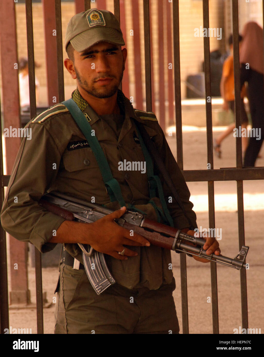 Iranian soldier hi-res stock photography and images - Alamy