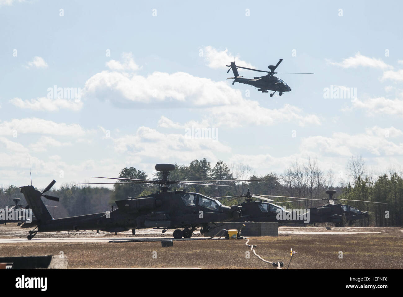 An AH-64 Apache from 1st Attack Reconnaissance Battalion, 82nd Combat ...