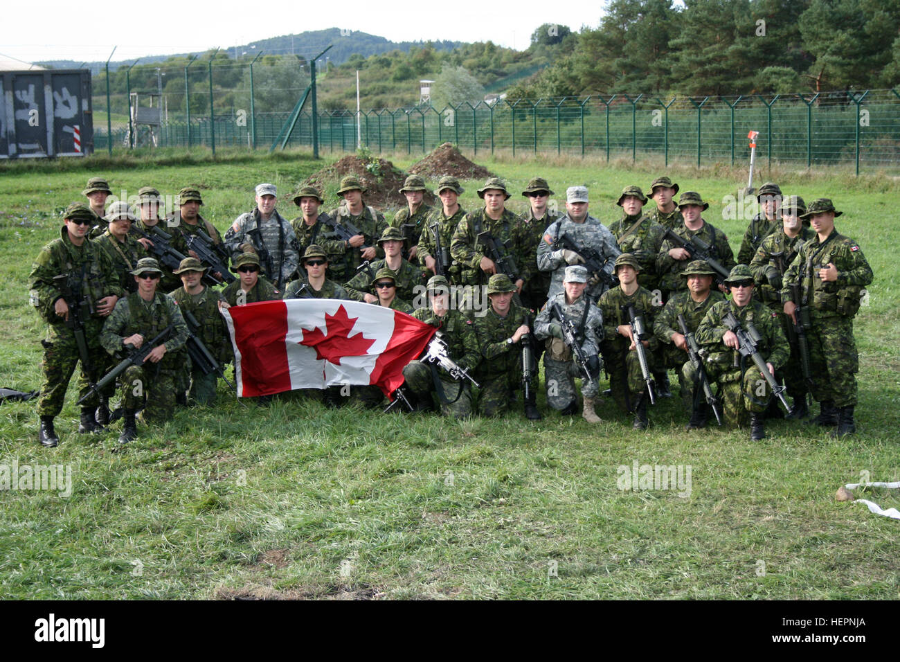 Soldiers from the 4th Platoon, H Company, 2nd Royal Canadian Regiment ...