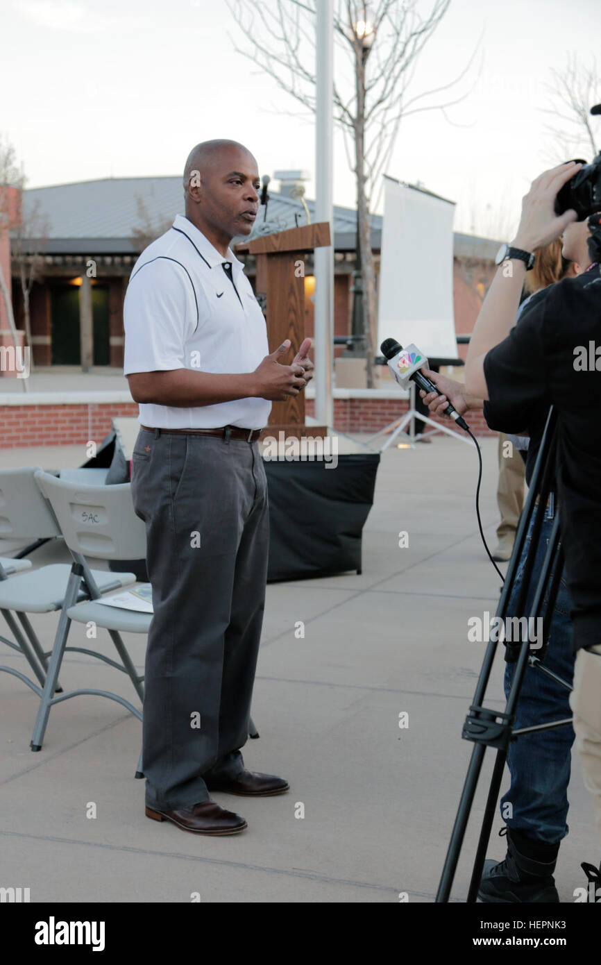 U.S. Army Maj. Gen. Stephen M. Twitty, 1st Armored Division, commanding ...
