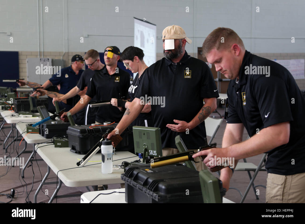 U S Army Active Duty Soldiers And Veteran Athletes Participate In The