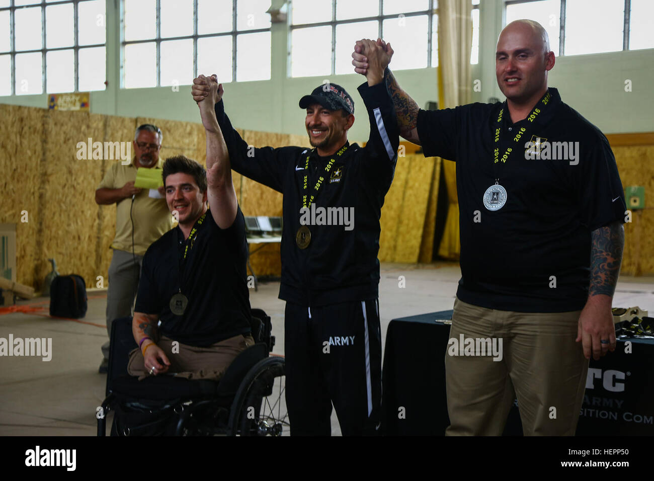 Veterans active duty personnel hi-res stock photography and images - Alamy
