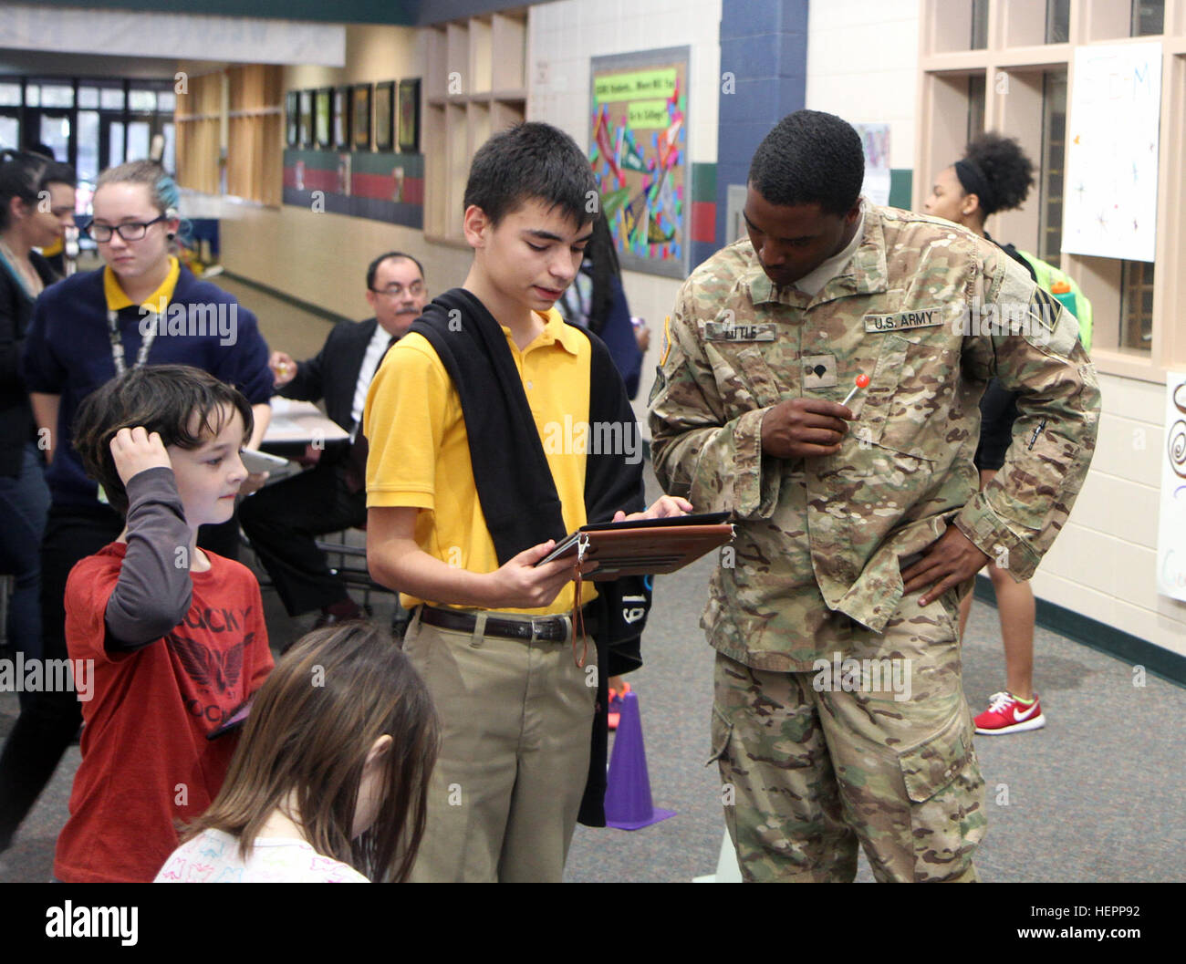 Snelson golden hi-res stock photography and images - Alamy