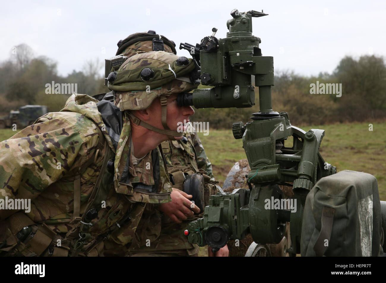 U.S. Soldiers of 4th Battalion, 319th Airborne Field Artillery Regiment ...