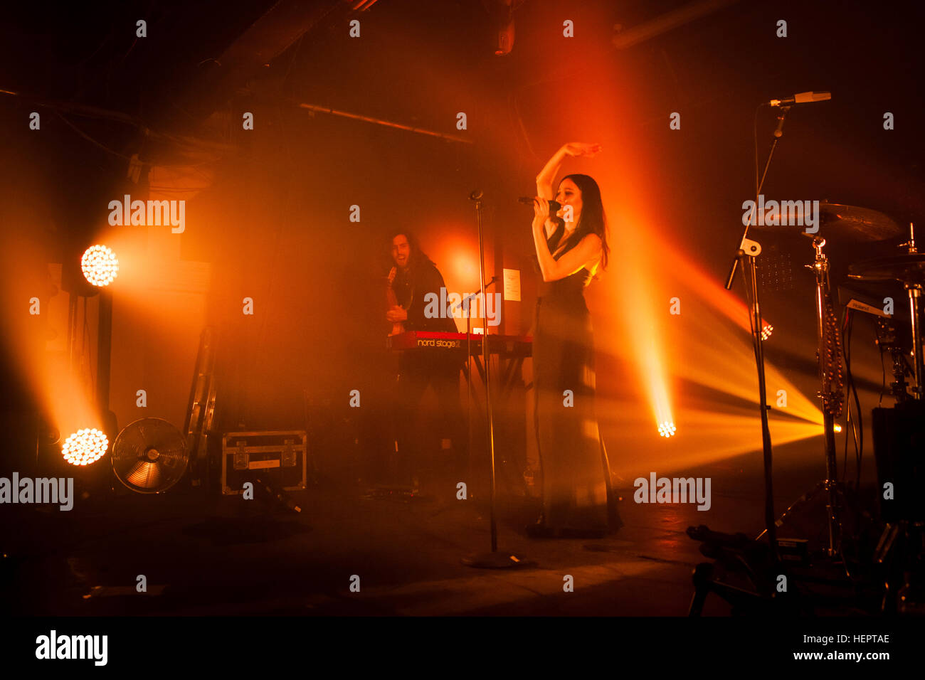 "Banks" female musician and singer from Los Angeles performing at ...