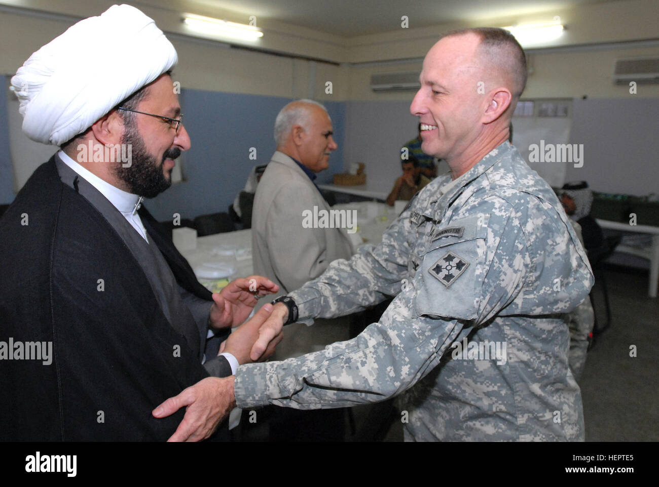 Commander of the 4th iraqi army division hi-res stock photography and ...