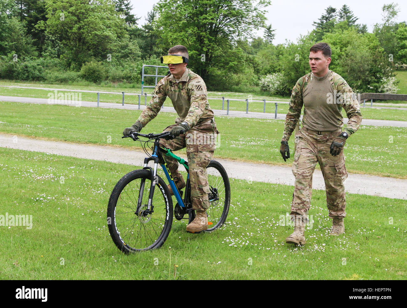 1st Lt. Kenny Grant (Right), a platoon leader with 3rd Battalion, 69th ...