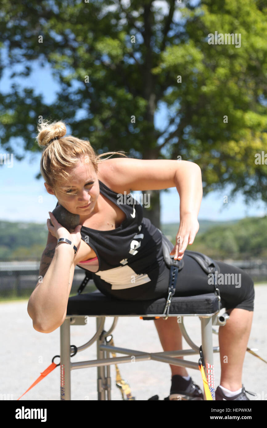 A U.S. Army Specialist from the Warrior Transition Unit at Walter Reed ...