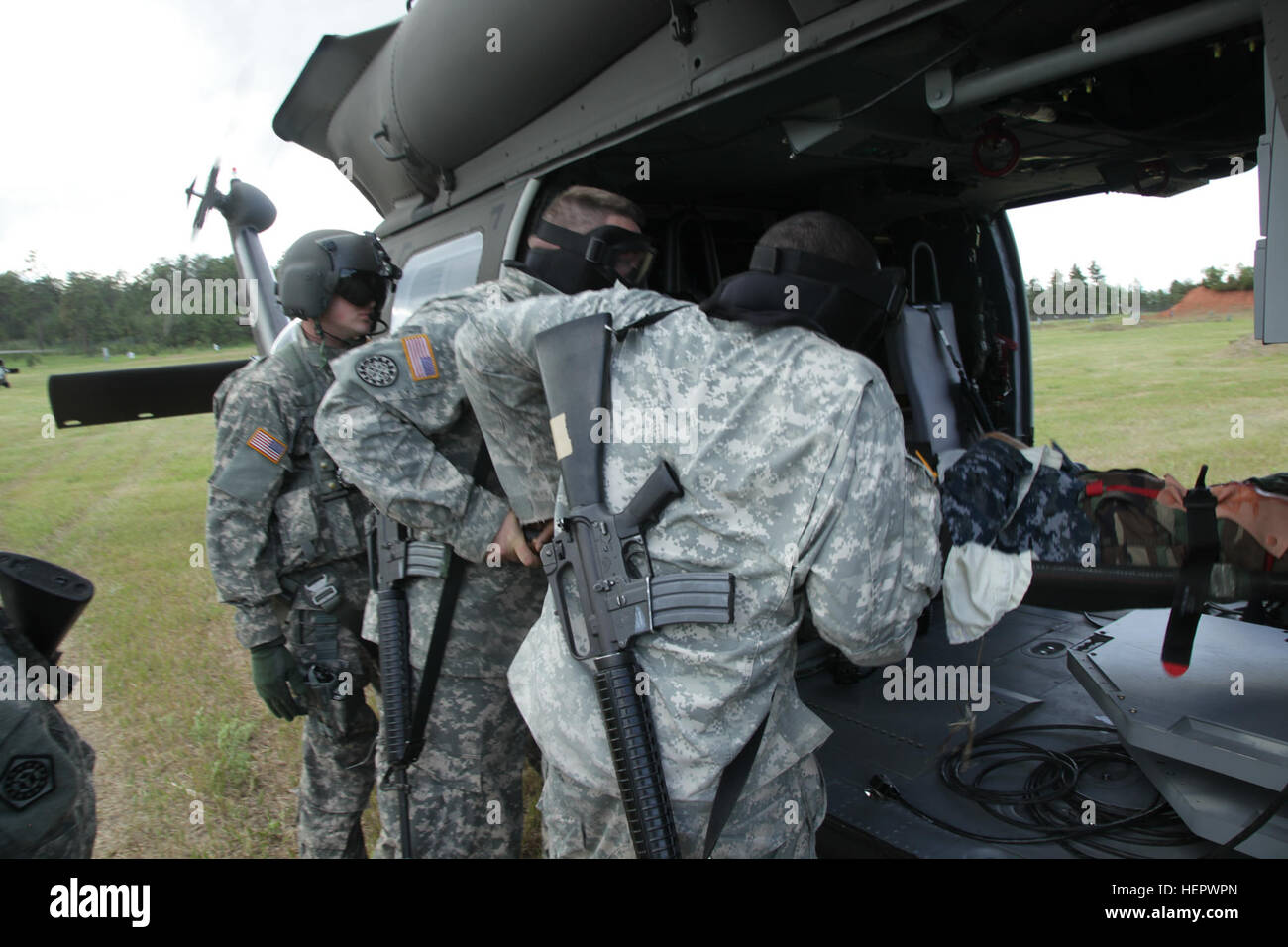 U.S. Army Soldiers from the 108th Multifunction Medical Battalion ...