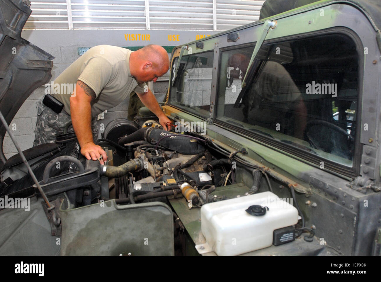 A maintenance NCO from the 927th Combat Sustainment Support Battalion ...