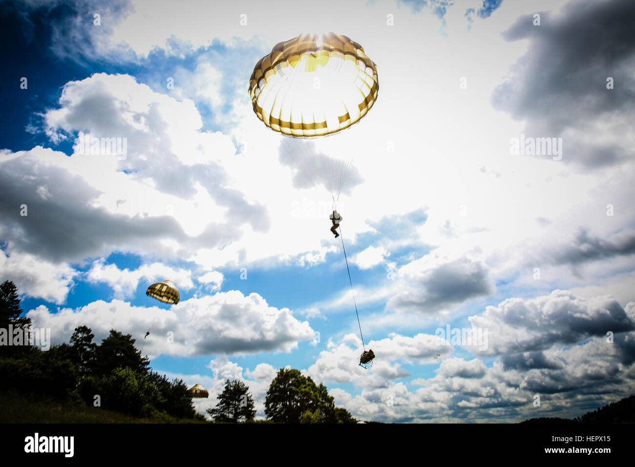 British and French soldiers of the Airborne Combined Joint Entry Force ...