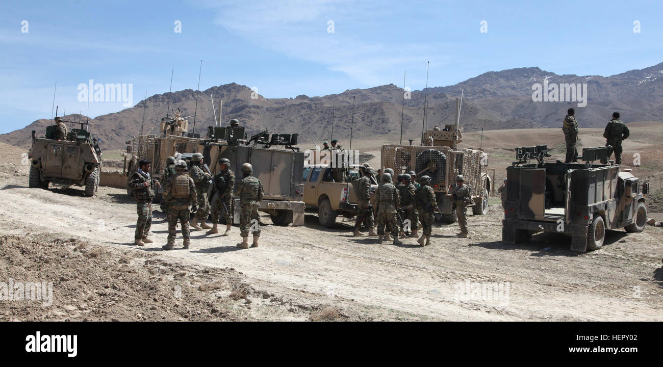 U.S. Army soldiers with Bravo Troop, 1st Squadron, 113th Cavalry ...