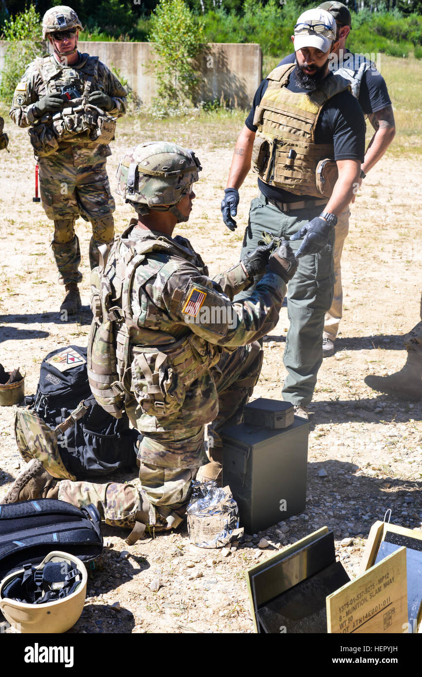 U.S. Soldiers, assigned to the Regimental Engineer Squadron, 2nd ...