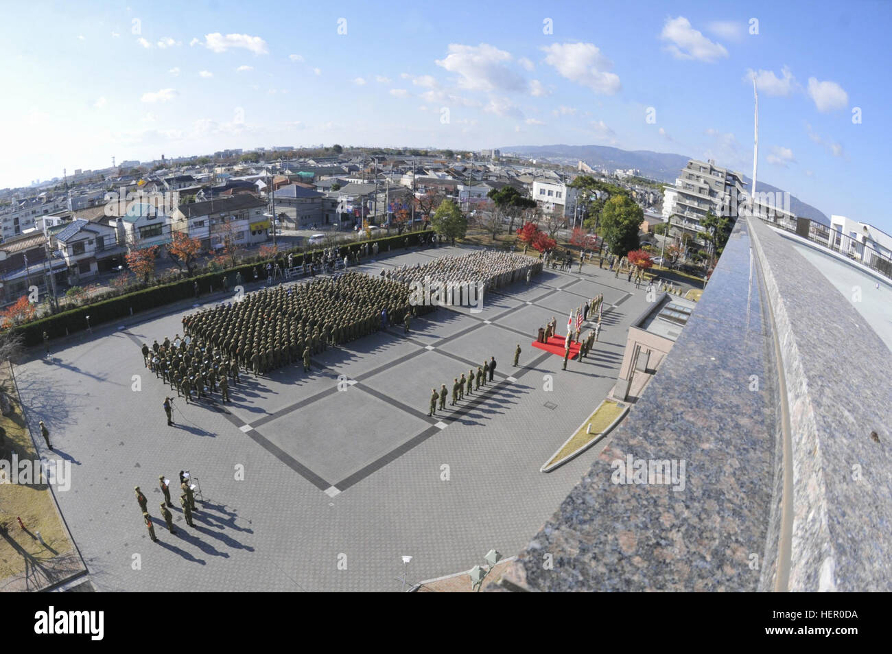 Service members, from the Japan Self Defense Force and the United ...