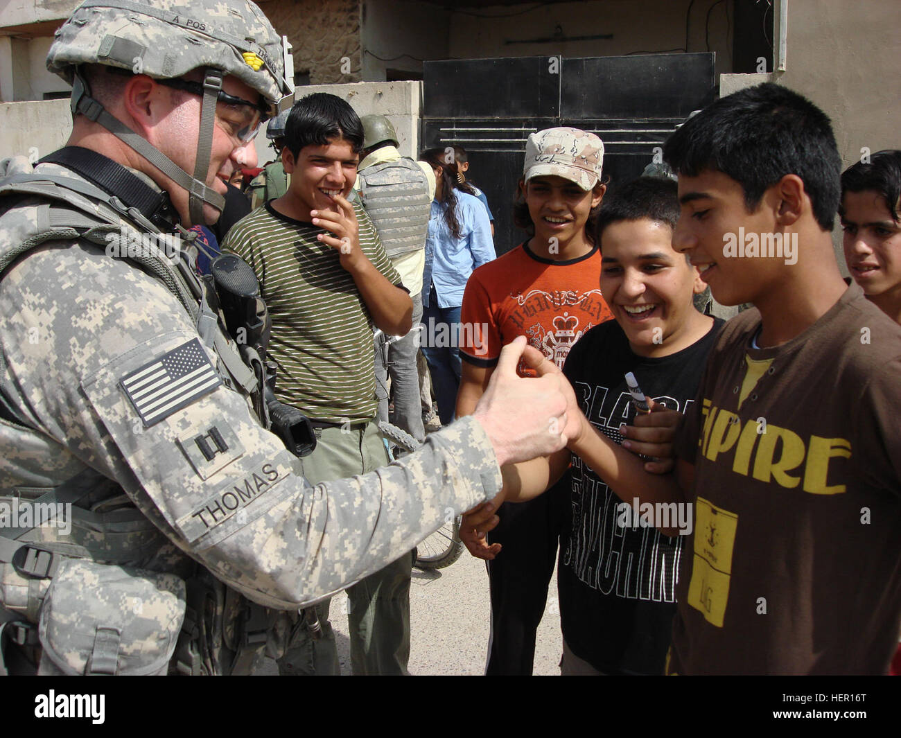 Thumb war game hi-res stock photography and images - Alamy