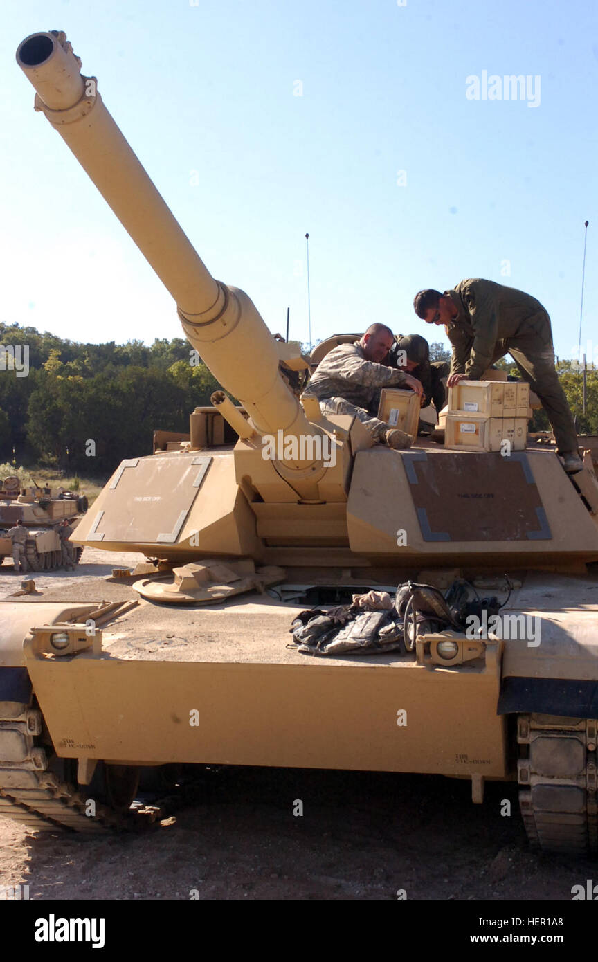 Soldiers from the 1st Battalion, 5th Regiment, 2nd Brigade Combat Team ...