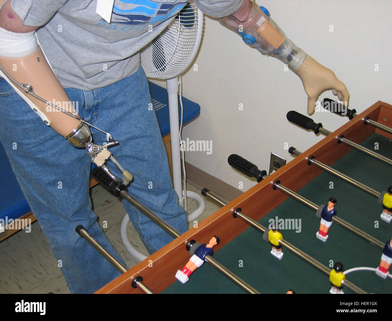 A Soldier demonstrates how advanced technology in prosthetics makes it ...