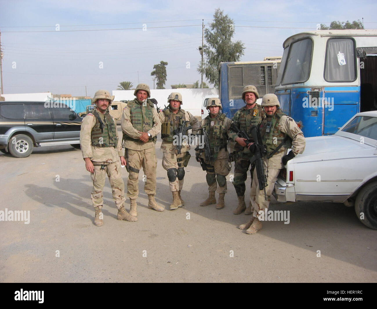 Iraq war 2004 hi-res stock photography and images - Alamy