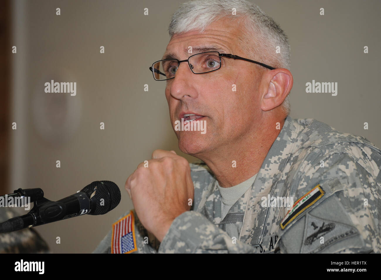 Mark hertling hi-res stock photography and images - Alamy