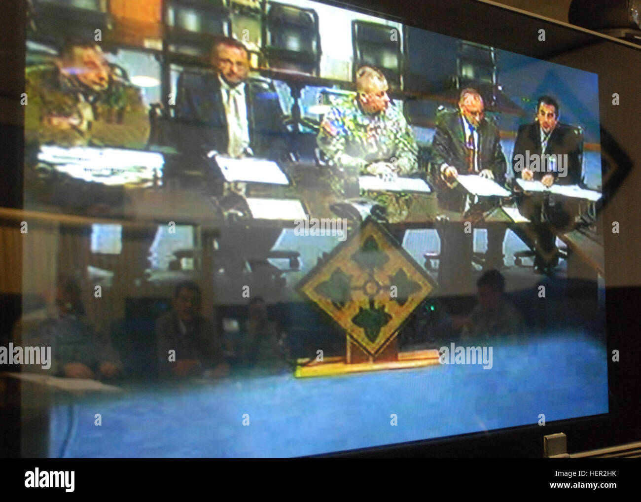 Col. Dave Thompson (center), 4th Infantry Division, rear detachment ...