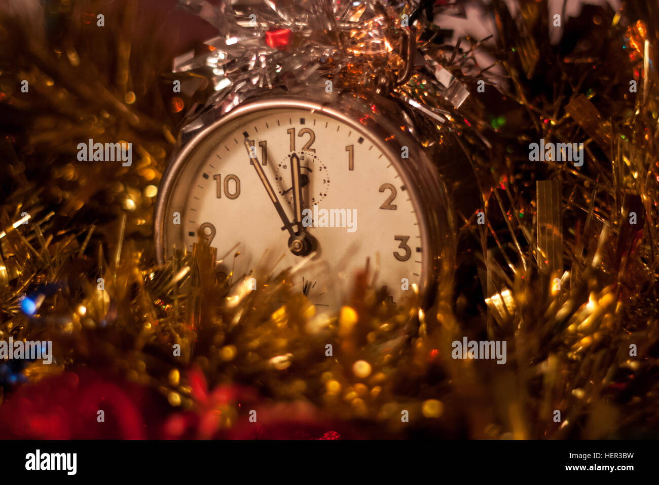 Red ball five yellow hi-res stock photography and images - Alamy