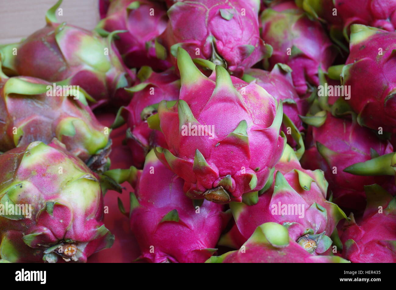 Red dragon fruit hi-res stock photography and images - Alamy