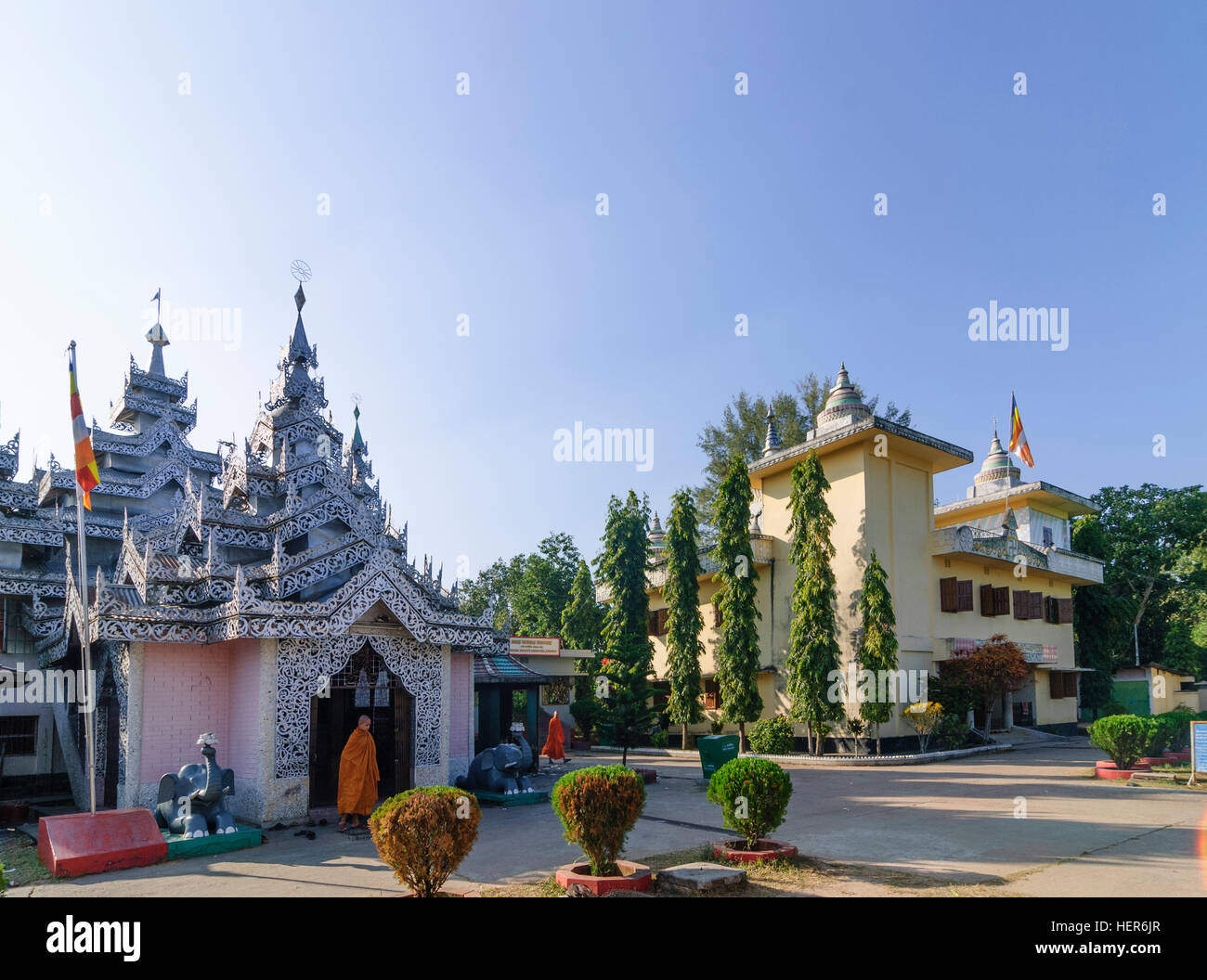 Rangamati: Temple in the Buddhist sanctuary of Bana Vihara in the ...