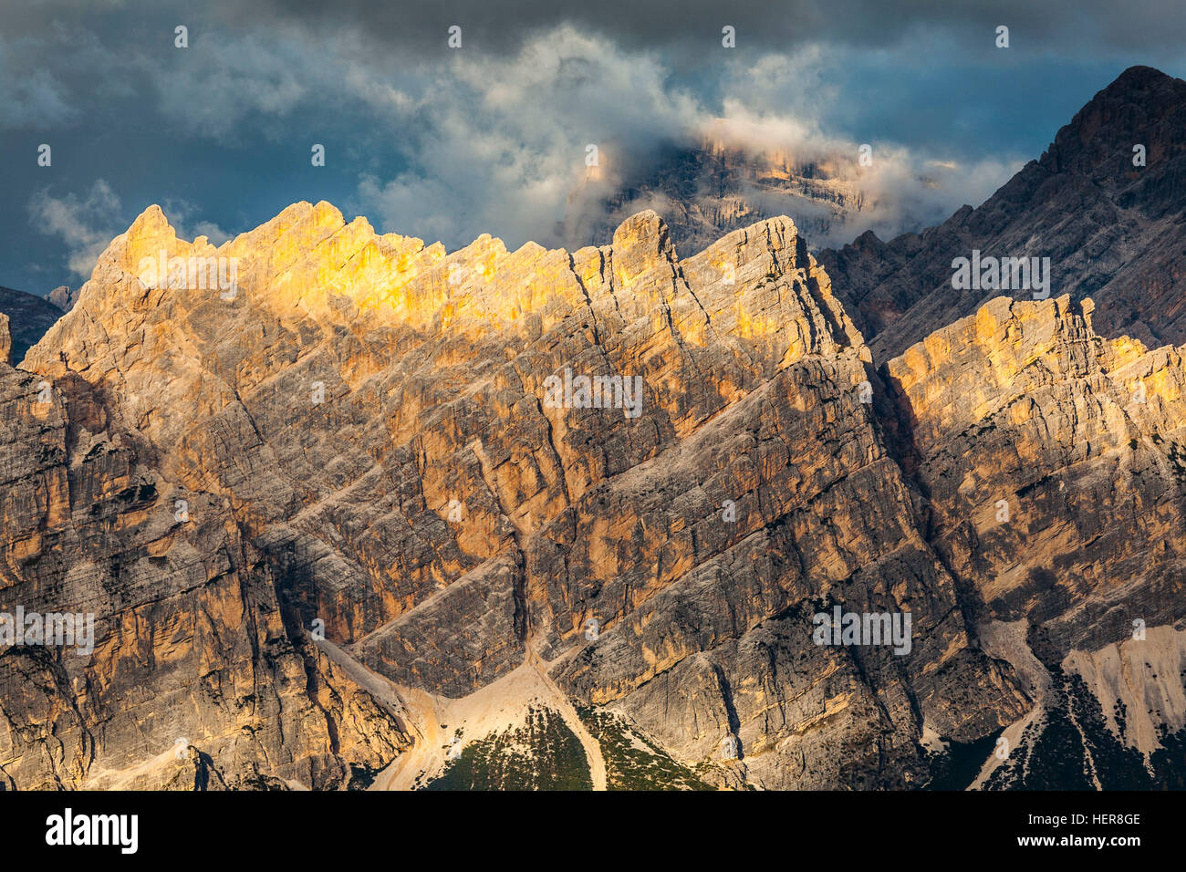pass,passo,mountain pass,italy,alps,dolomites,mountains,travel italy ...