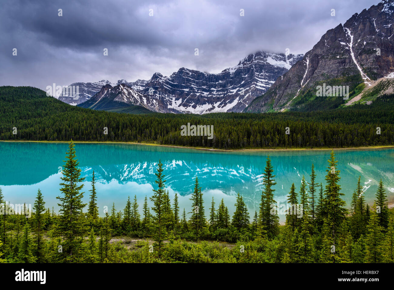 Canada, Alberta, Banff National Park, Lake Louise, Icefields Parkway ...