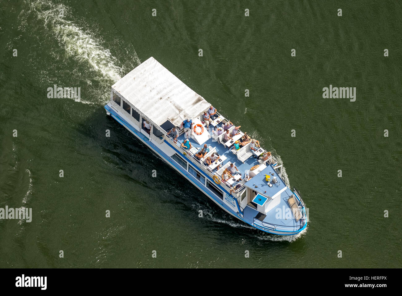Aerial excursion boat hi-res stock photography and images - Alamy