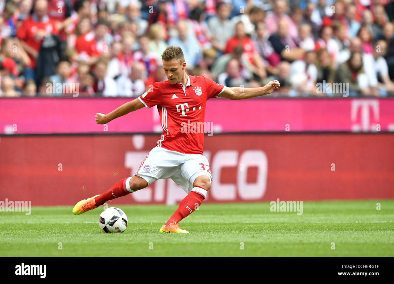 Soccer, Joshua Kimmich, with ball, Bayern Munich Allianz Arena, Munich ...