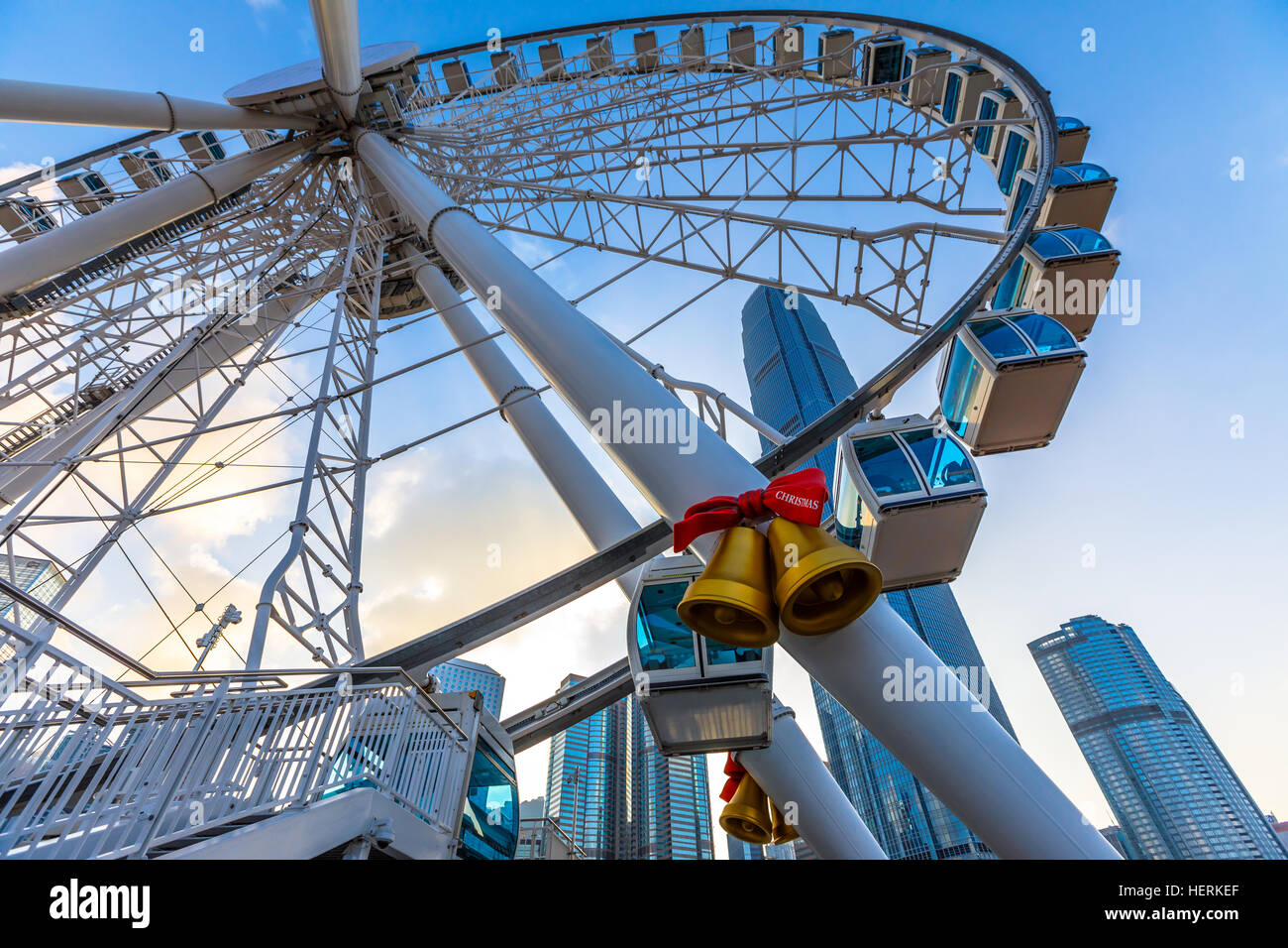 Hk observation wheel hi-res stock photography and images - Alamy