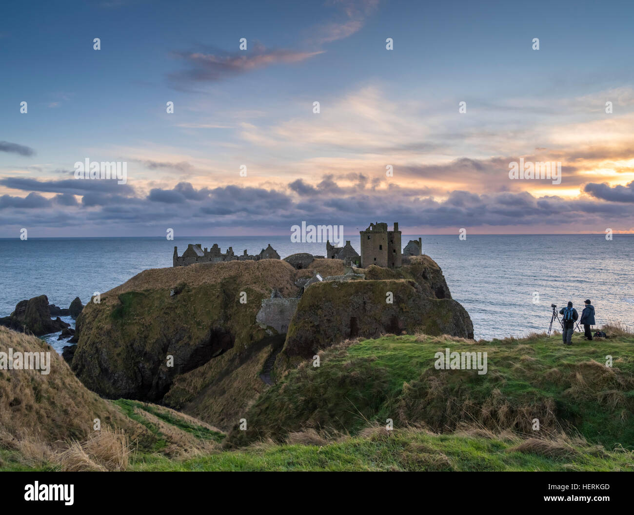 Dunnottar dawn hi-res stock photography and images - Alamy