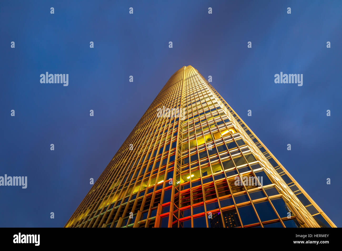 Finance center hi-res stock photography and images - Alamy