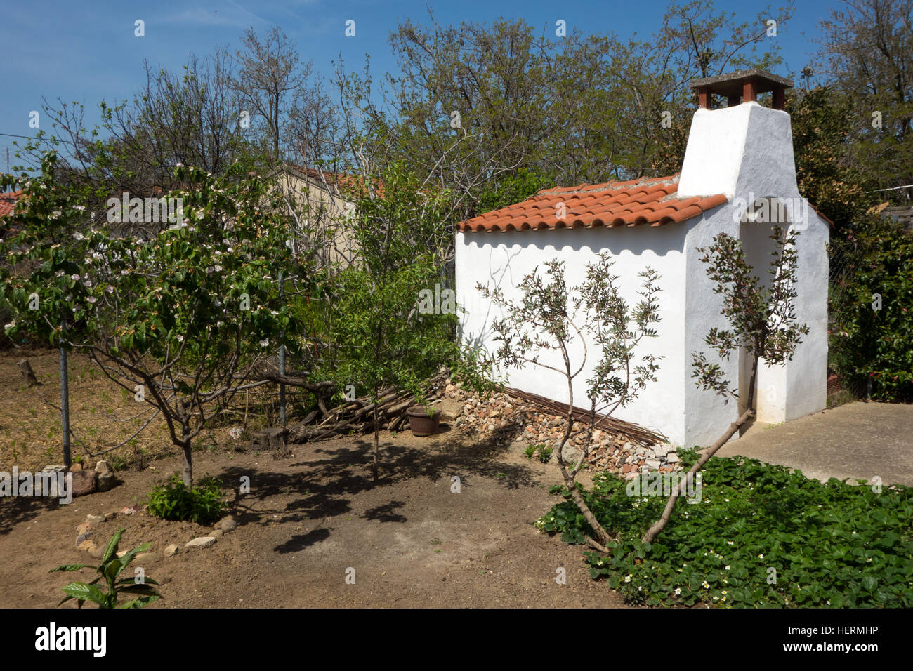 Old traditional outdoor oven in Greece for food cooking Stock Photo - Alamy