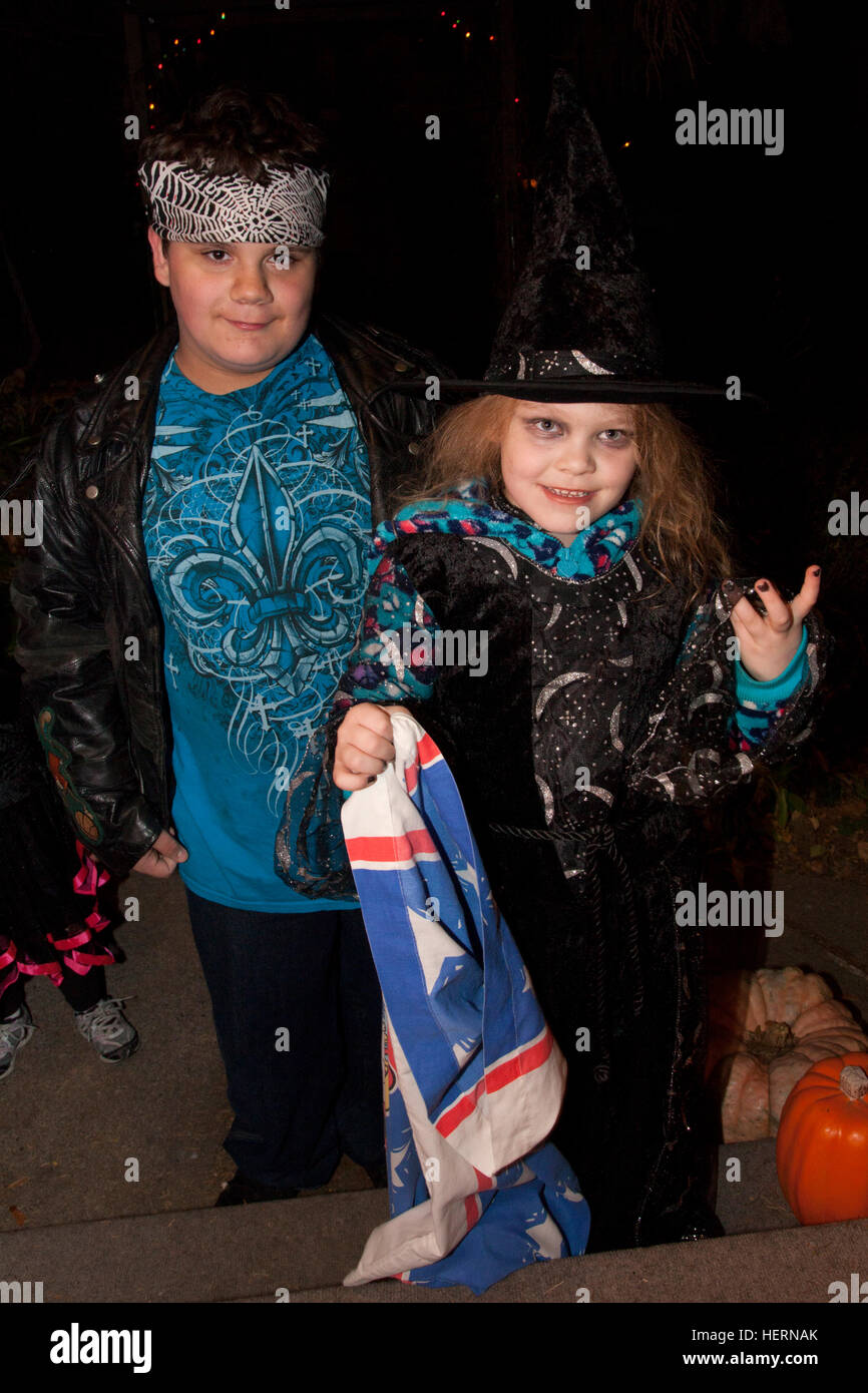 Witches And Wizards Stock Photos & Witches And Wizards Stock Images - Alamy