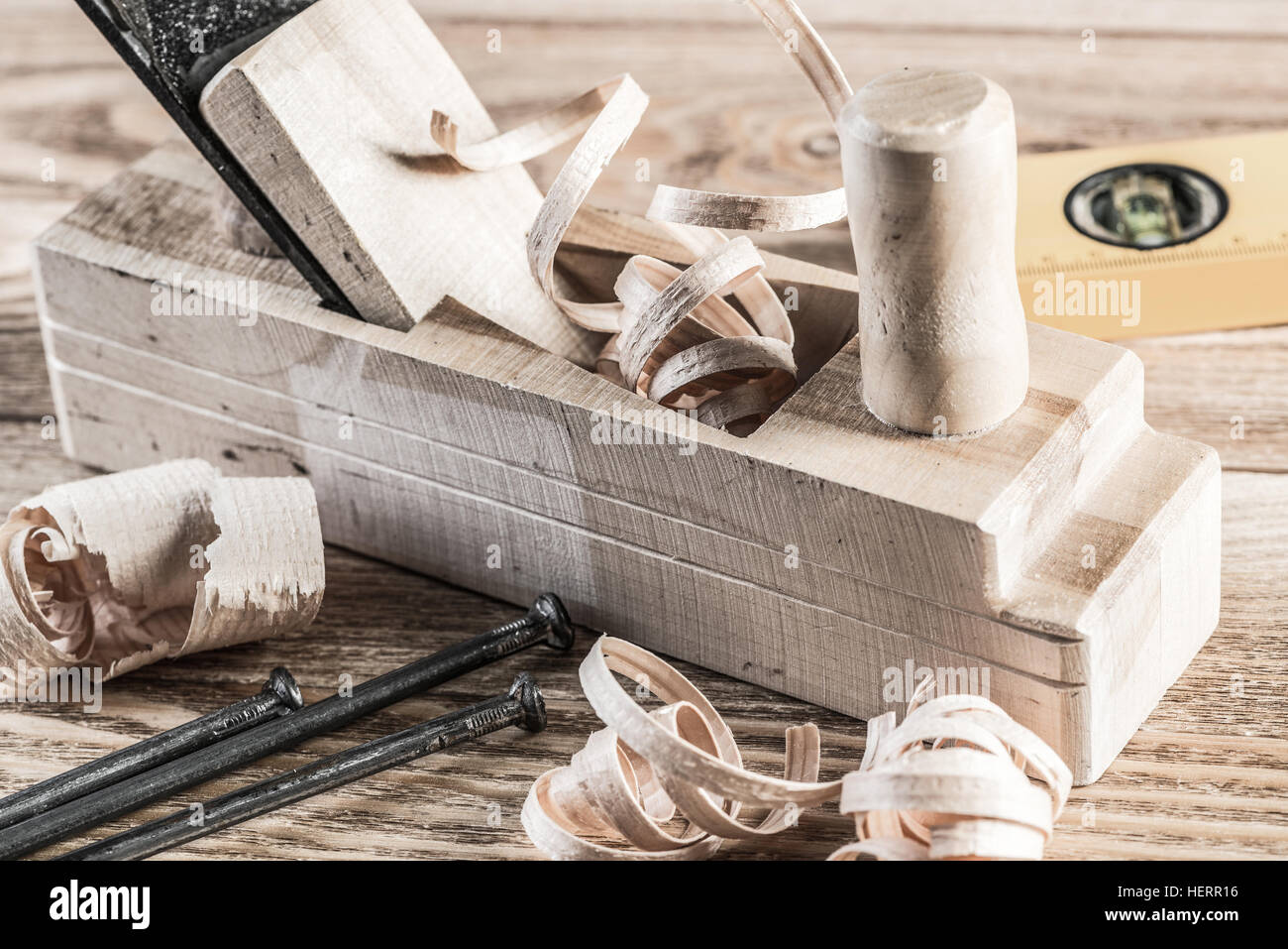 Wooden planer and filings Stock Photo - Alamy