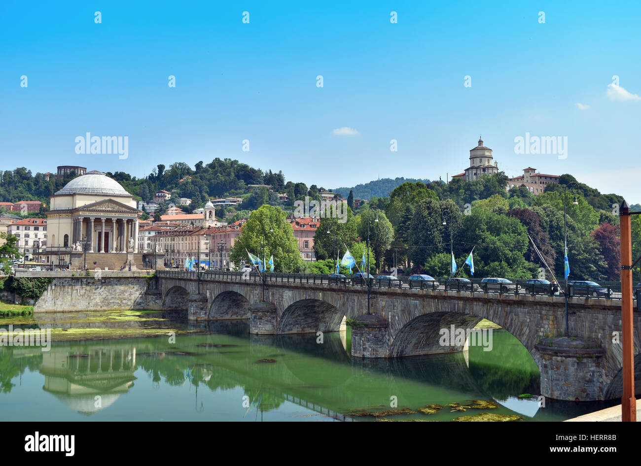 Mirror river hi-res stock photography and images - Alamy