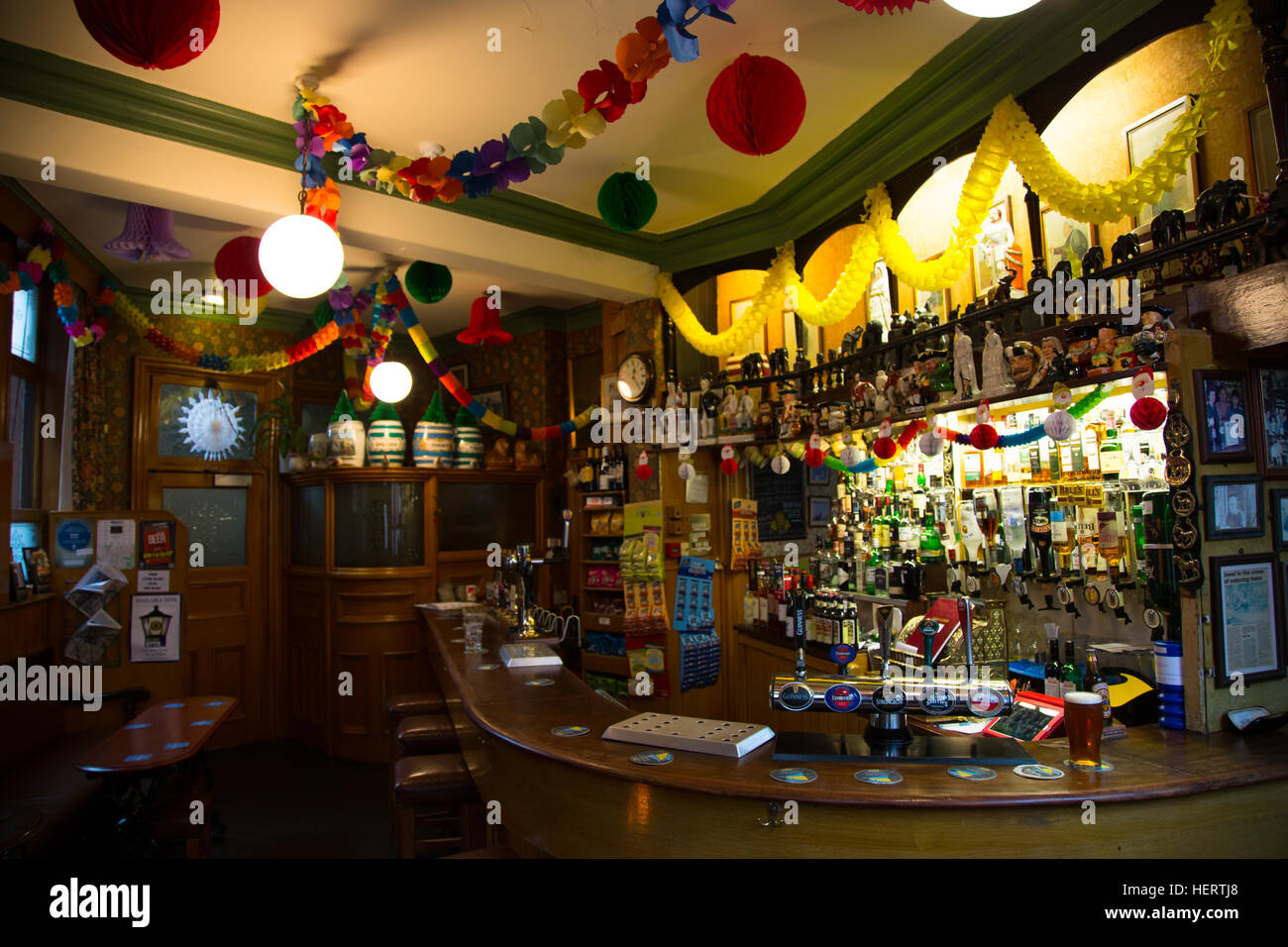Victorian Pub High Resolution Stock Photography and Images - Alamy