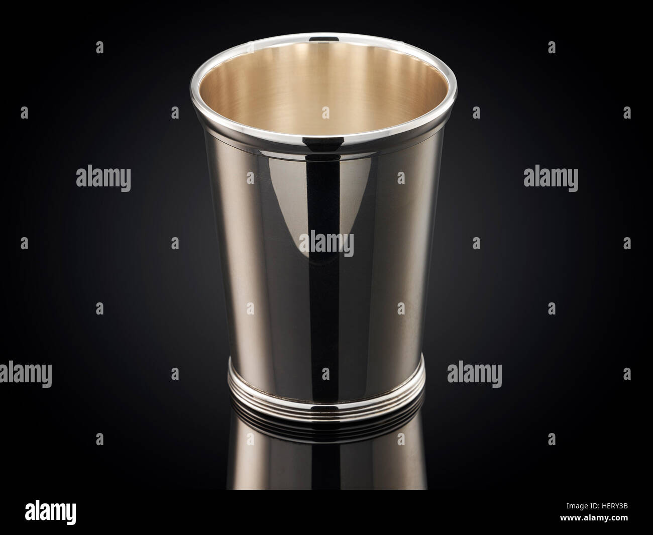 Silver wine cup hi-res stock photography and images - Alamy
