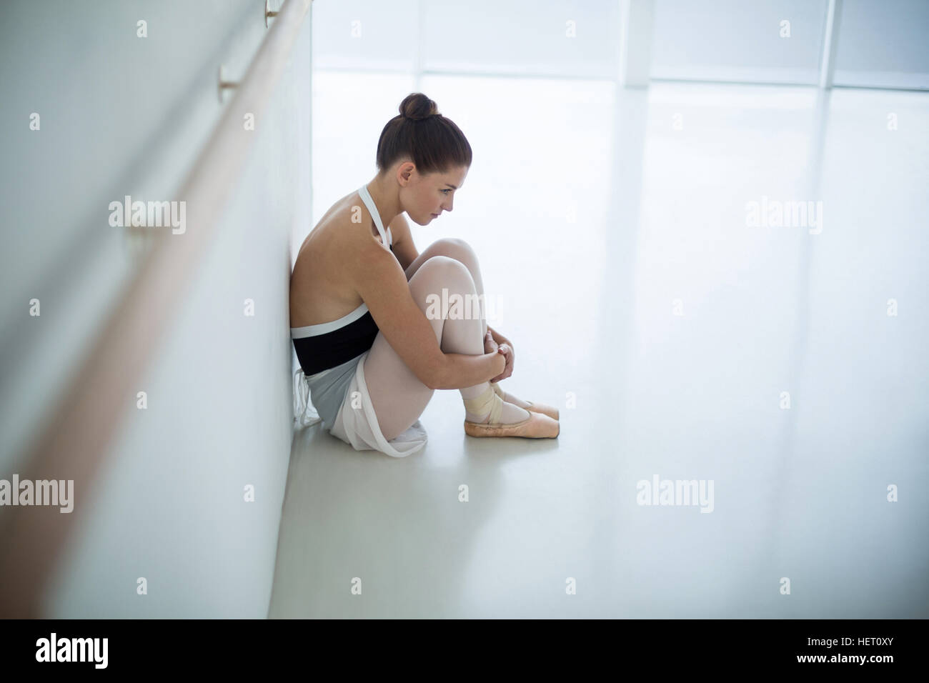 Sad ballerina hi-res stock photography and images - Alamy