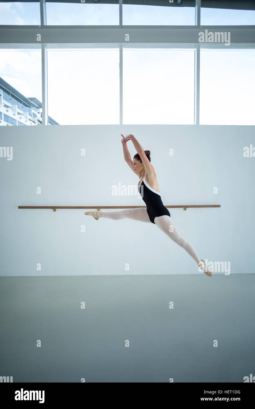 Ballerina practising ballet dance in the studio Stock Photo - Alamy