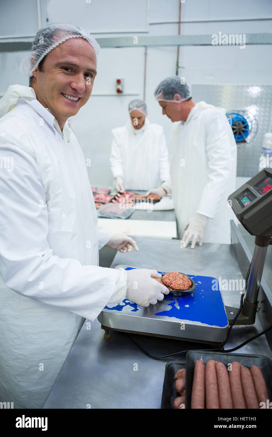 Man processing packages hi-res stock photography and images - Alamy