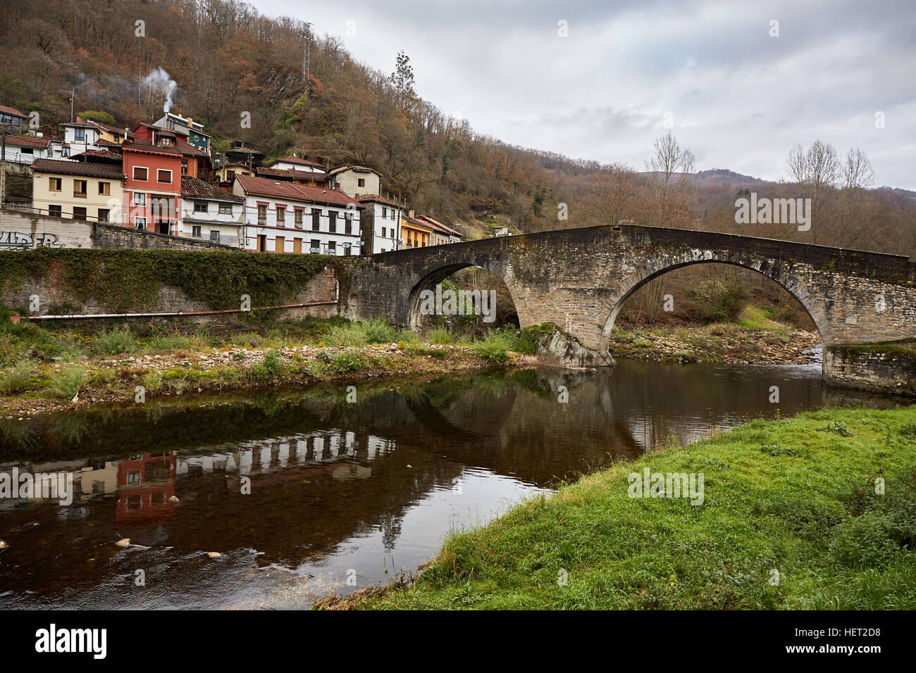 Stone roman bridge of Puente de Arco in Asturias Stock Photo - Alamy