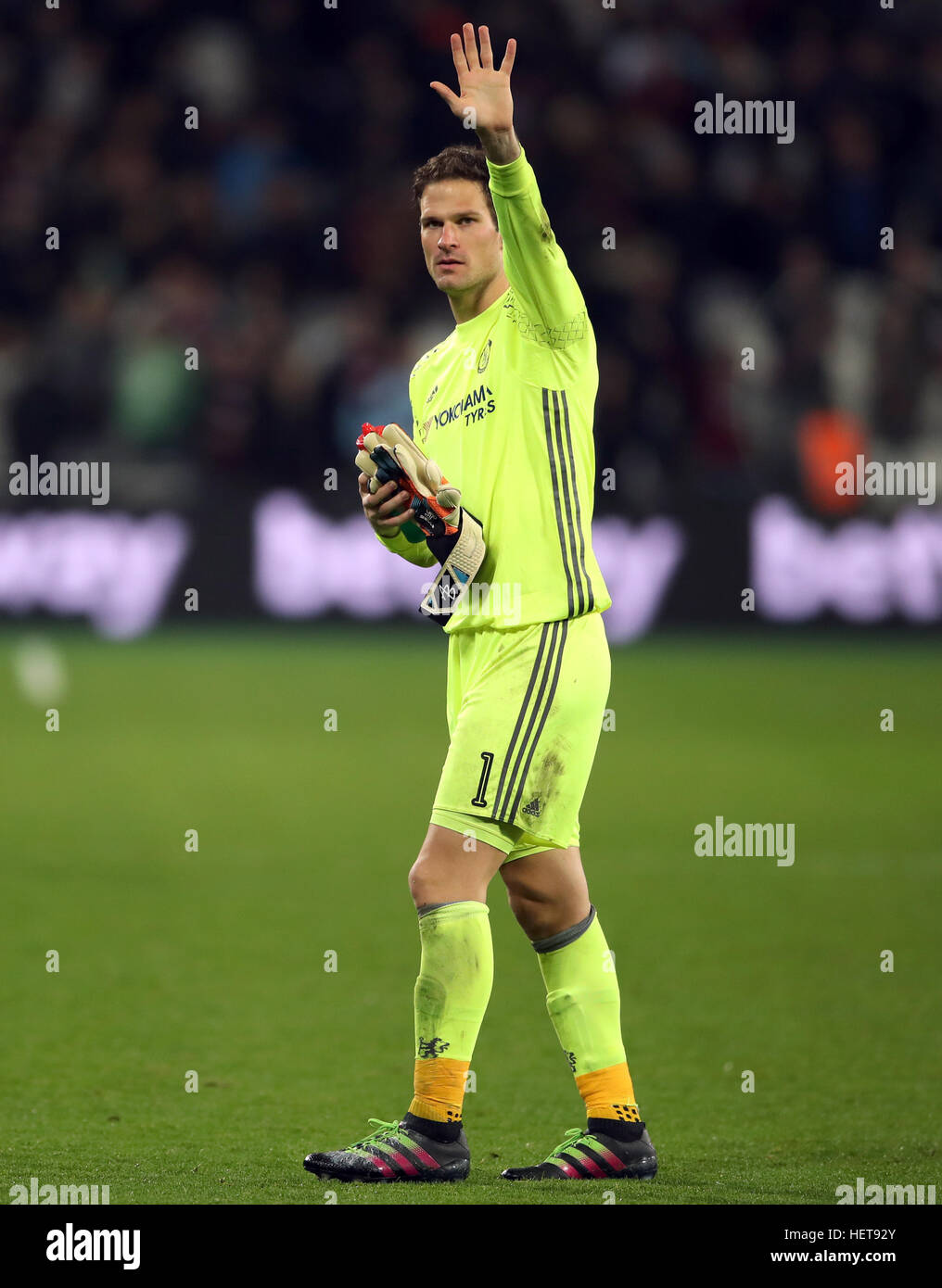 Chelsea goalkeeper asmir begovic hi-res stock photography and images ...