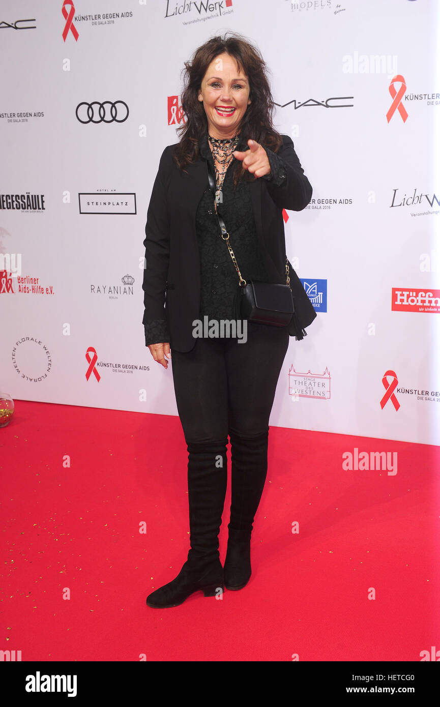 Kollo hi-res stock photography and images - Alamy