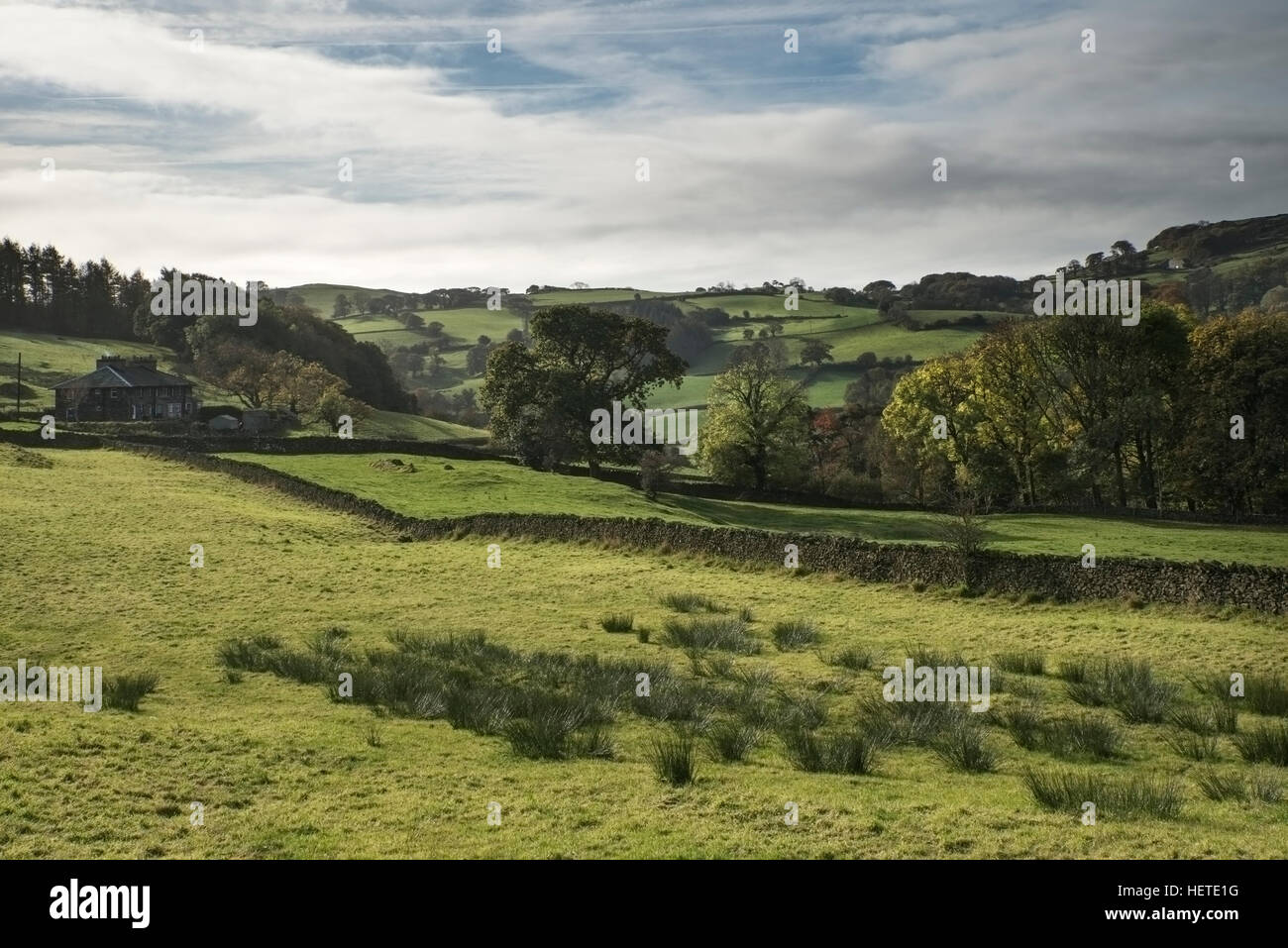 Beautiful english countryside in the autumn hi-res stock photography ...