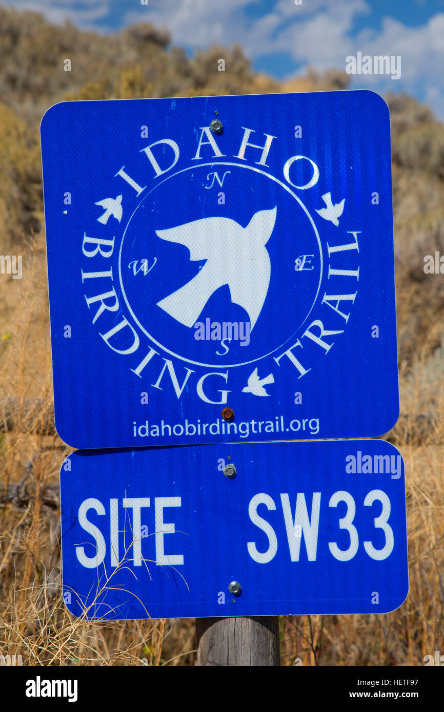 Birding trail hi-res stock photography and images - Alamy